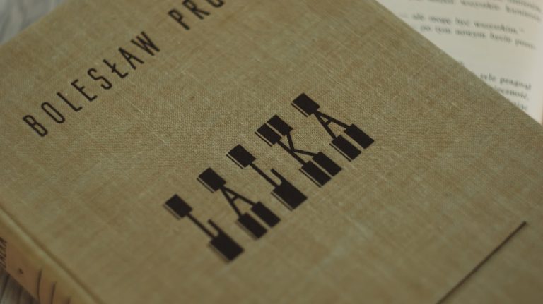 What Font Does Fever-Tree Use? (2026)