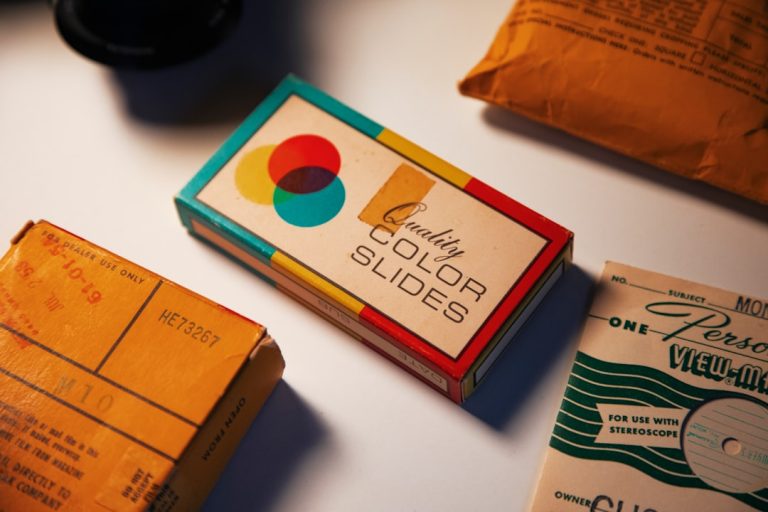 6 Vintage Color Palettes (With Hex Codes)